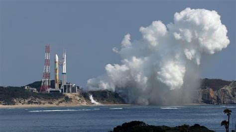 Japans New Rocket Fails To Launch After Ignition Problem