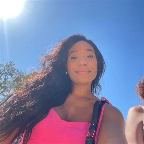 Joyce Iitzjoyce • Threads Say More