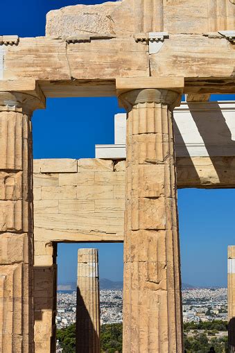 아테네의 아크로 폴리스 다양한 고대 건물의 유적 스톡 사진 0명에 대한 스톡 사진 및 기타 이미지 0명 건물 정면 건설