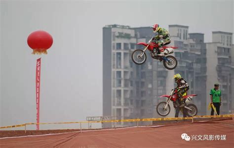 亲临全国摩托车越野锦标赛现场，最小车手10岁，那个惊险刺激不摆了！【附航拍视频】 搜狐汽车 搜狐网