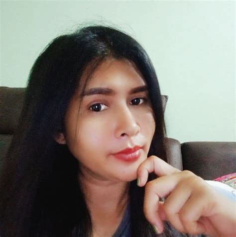 เอกกมล หาสวนตัดยางจ้างครับ สวนก่อนพันธ์ยางไม่ดีตัดแล้วไม่มีน้ำยาง เลย