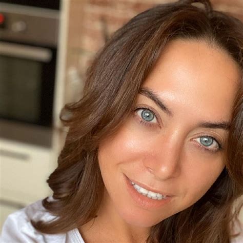 «Откуда столько злости Наталья Фриске пожаловалась на подписчиков Вокруг ТВ