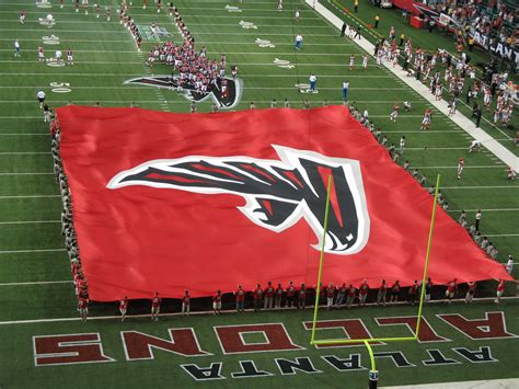 Falcons Banner3185 James Emery Flickr