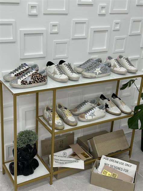 Кеди Golden Goose — ціна 6250 грн у каталозі Кеди Купити жіночі речі за доступною ціною на Шафі