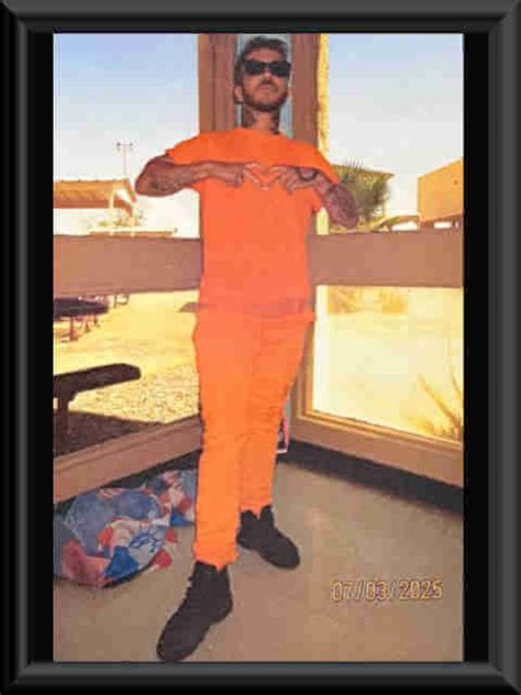 Devynn Suggs Caged Ladies Women Inmates