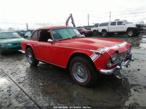 Vin Ct20583l Triumph Tr4 1964 Car History Statvin