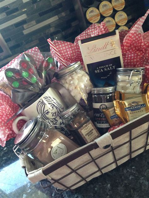 Date Night T Basket