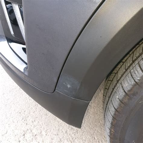 무광 플라스틱 범퍼 차 긁힘 스크래치로 자동차 흠집제거를 위해 강원도 화천에서 안양자동차외형복원의왕자동차기스제거군포차량복원산본자동차수리평촌차량수리수원자동차외형복원