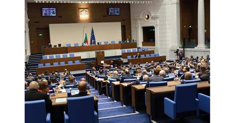 Депутатите ще разгледат промени в Кодекса на труда