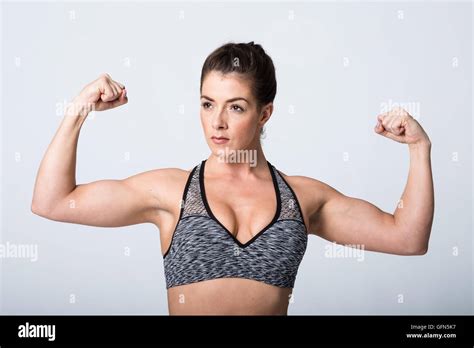 Muscles Muscles Flex Biceps Banque De Photographies Et Dimages à Haute Résolution Alamy