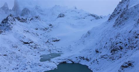 가루 감기 겨울 겨울 동화나라 경치 경치가 좋은 고요한 꼭대기 남 아메리카 남아메리카 높은 눈 눈 덮인