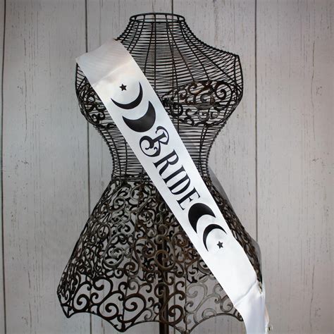Medieval Bachelorette Party Ts 60 T Ideas For 2025