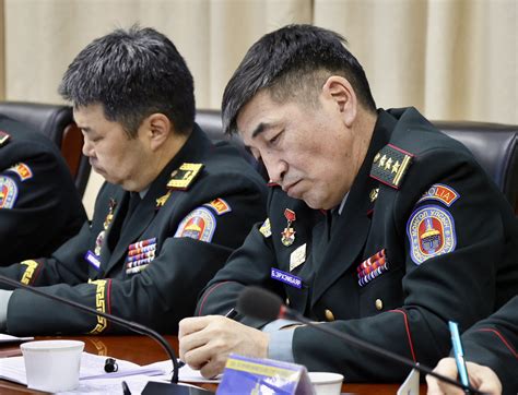 Монгол Улсын Батлан хамгаалах яам ᠮᠣᠩᠭᠣᠯ ᠤᠯᠤᠰ ᠤᠨ ᠪᠠᠲᠤᠯᠠᠨ ᠬᠠᠮᠠᠭᠠᠯᠠᠬᠤ ᠶᠠᠮᠤ Монгол Улсын