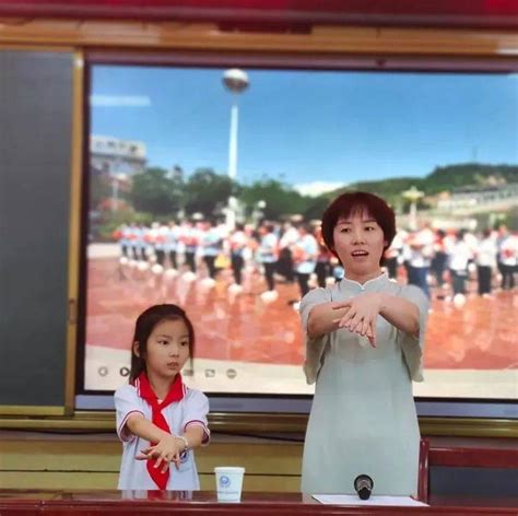 微石楼分享英雄荣光 汲取英雄力量 南城区明德小学举办支援上海抗疫医务人员事迹分享会 张丽丽 师生 援沪