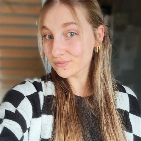 Laura Andries Laura Andries On Threads