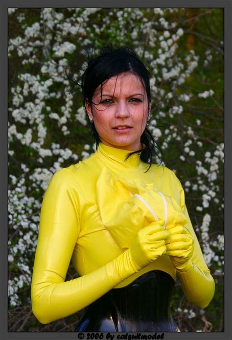 Bianca Alien Catsuitmodel