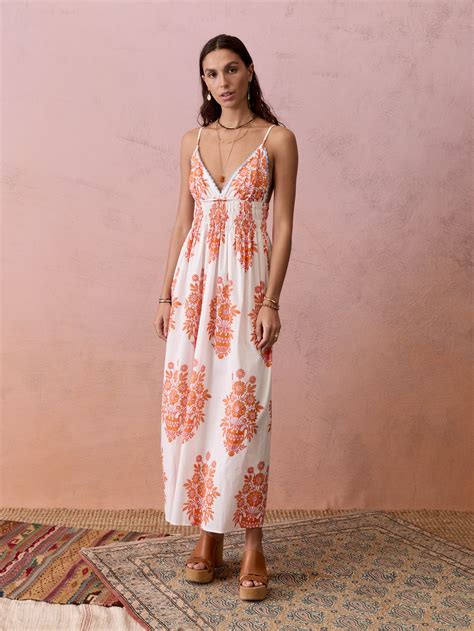 Boteh • Resort And Swim