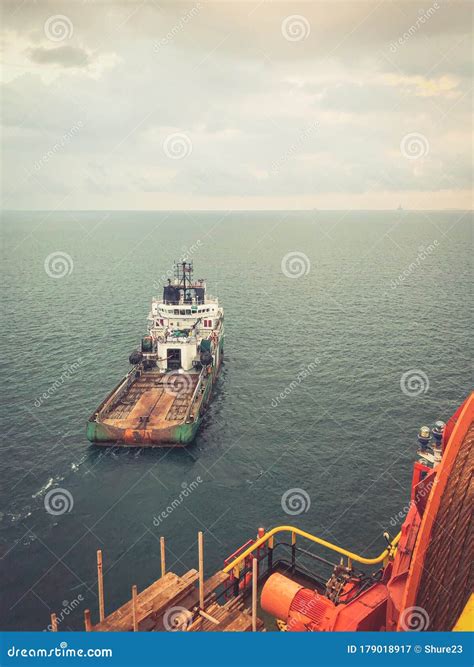 Singaporean Offshore Supply And Anchor Handling Vessel From Posh