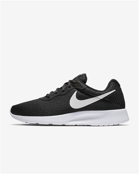 รองเท้าผู้ชาย Nike Tanjun Nike Th
