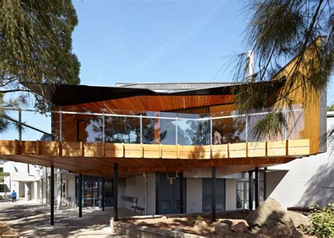 Branch Studio Architects Adds Timber Clad Extension To School Library