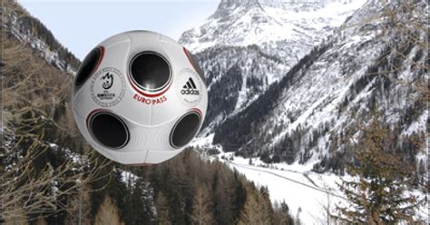 아디다스 유로 2008 공인구 유로 패스 공개