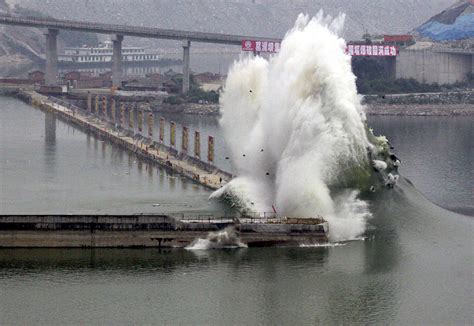 Three Gorges Dam Earthquake