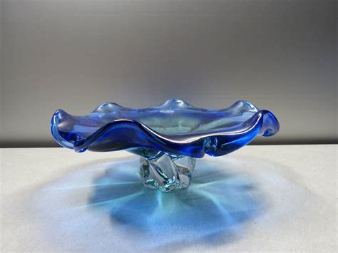 Lot 23 Vintage Royal Gallery Poland Art Glass Bowl Consider It Sold By Gwe