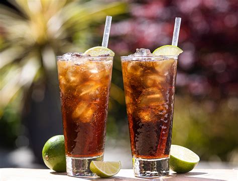 Cuba Libre Met Rum En Cola Cocktailiciousnl