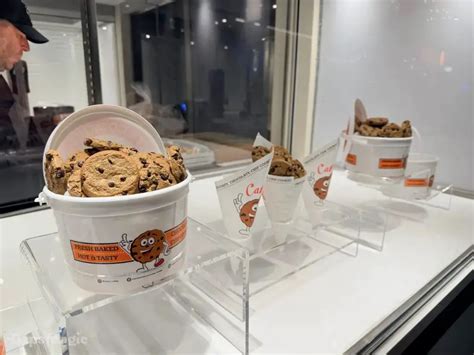 Cathys Cookies Opens In Downtown Disney District At Disneyland Resort
