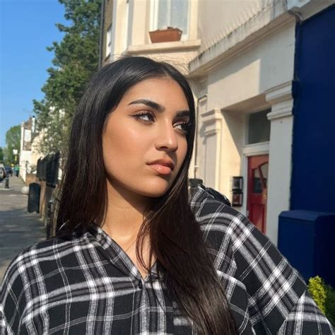 Mika M Ka Threads Say More