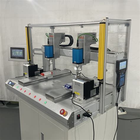 Dual Screw Feeding System Servo Motor Screwdriver Machine With Safety Curtains From China