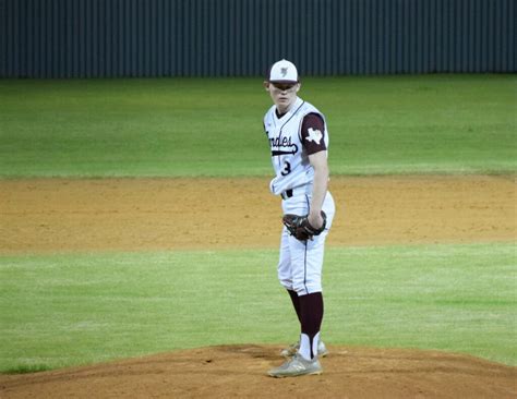 Thsbca Names Ackley Howard To Academic All State Team The Messenger News