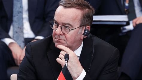 Мирна угода не означатиме кінець загроз з боку Кремля Пісторіус Читайте на Ukr Net