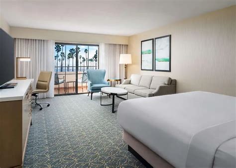 Hilton Santa Barbara Beachfront Resort Views Of Pacific Ocean