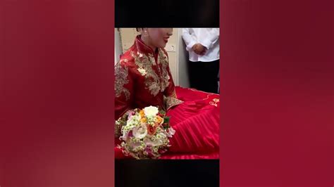 ‏مع او ضد تقبيل اقدام من تحب؟ Youtube