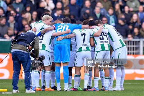 Players Fc Groningen Getting Ready For The Match Prior To The Dutch