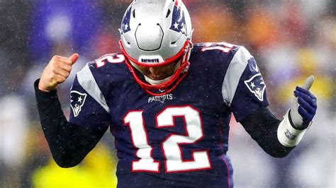 Tom Brady Laughs Off Challenging Turnover At Wr And Te
