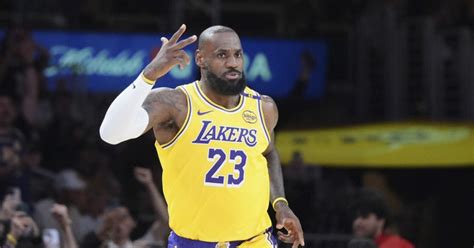 나는 아직 배고프다 르브론 은퇴 연기 암시 이유는 아들