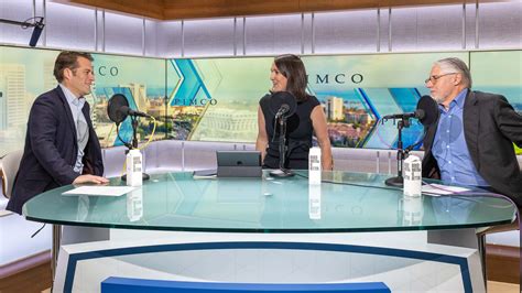 Ahead Of The Curve Pimco