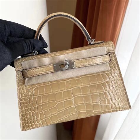 Hong Kong Hermes Kelly Mini Ii 2代 14 Beige Shiny Alligator Crocodile