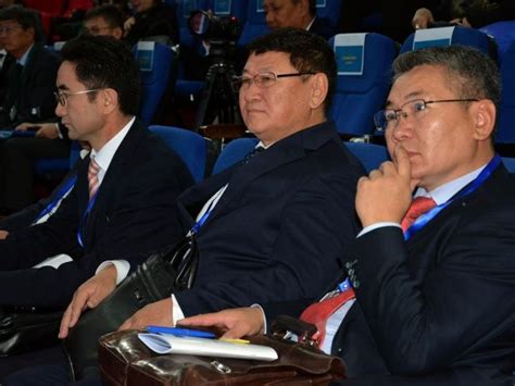 Өмгөөлөгчдийн холбооны ерөнхийлөгчөөр Б Оюу Эрдэнийг сонгожээ Isee Mn