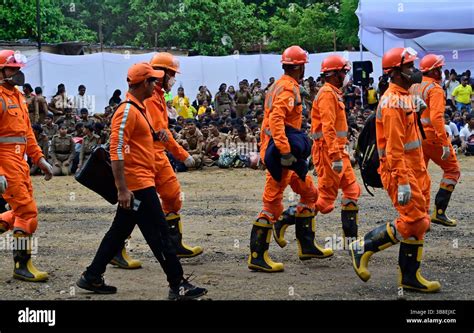 Mumbai India May 7 Civil Defence Services Ndrf And Mumbai Fire Brigade Personnel Take Part