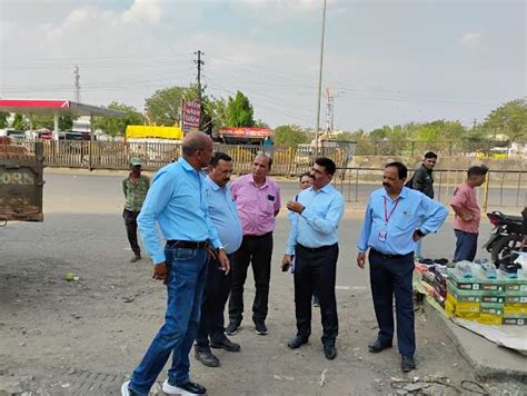 Mp Illegal Encroachments To Be Removed From Service Road