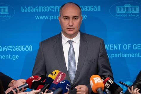 ჯუანშერ ბურჭულაძე საქართველოს კათოლიკოს პატრიარქს ილია Ii ს