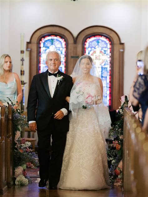 Amanda Reed Weddings Is Anyone Else Finding It Difficult To Focus On