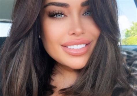 אביבית בר זוהר חושפת שיחה מטרידה עם מעריץ שרצה להעביר לה כסף Tmi