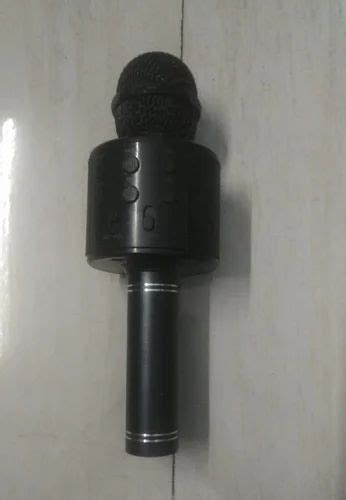 Black Wireless Bluetooth Mic At ₹ 550piece Wireless Mic In New Delhi Id 2852755028988