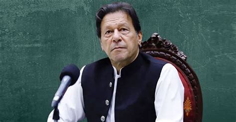 পার্লামেন্ট সদস্যপদ বাতিল ৫ বছর ভোটে নিষিদ্ধ ইমরান খান