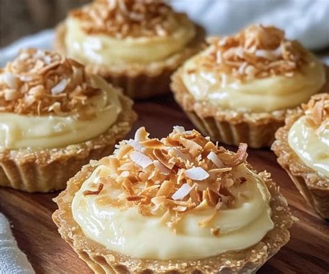 Mini Coconut Cream Pie Ddkum