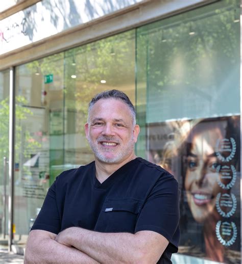 Gaps Between Teeth The London Smile Clinic